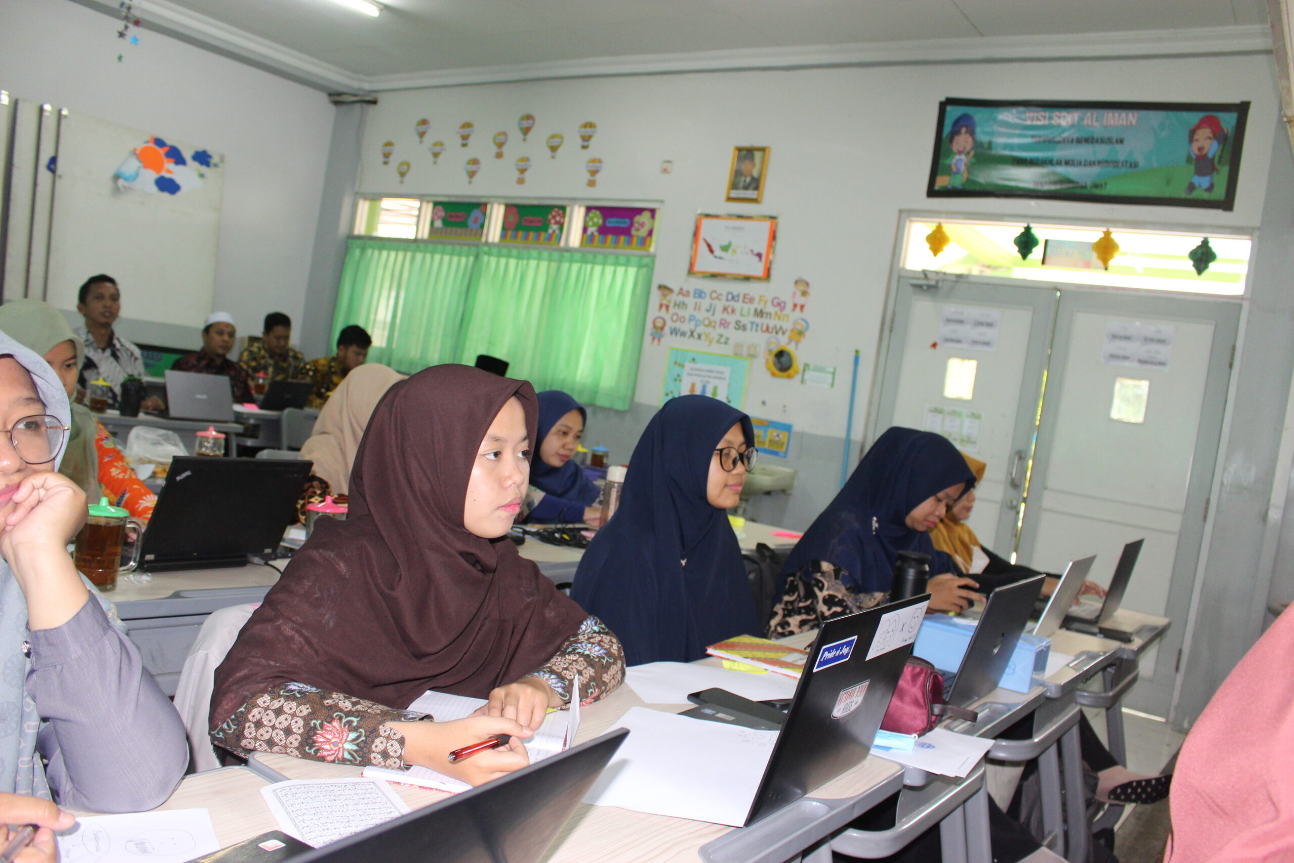 KEGIATAN WORKSHOP PELATIHAN DIFERENSIASI KURIKULUM MERDEKA – SDIT AL IMAN