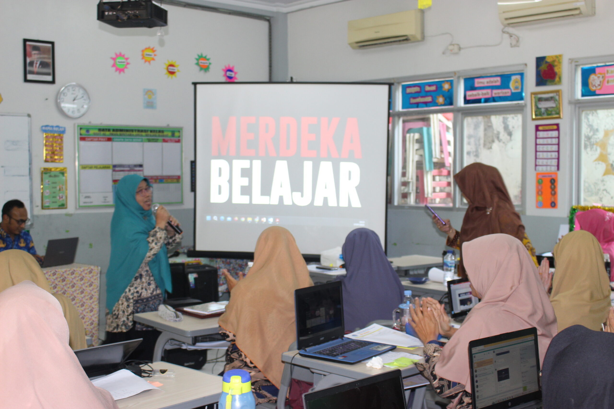 KEGIATAN WORKSHOP PELATIHAN DIFERENSIASI KURIKULUM MERDEKA – SDIT AL IMAN