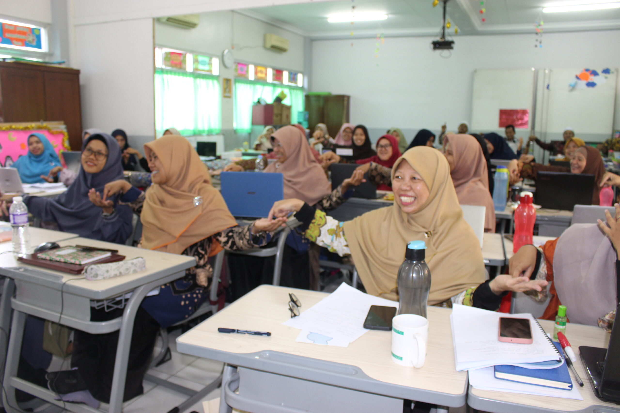 KEGIATAN WORKSHOP PELATIHAN DIFERENSIASI KURIKULUM MERDEKA – SDIT AL IMAN